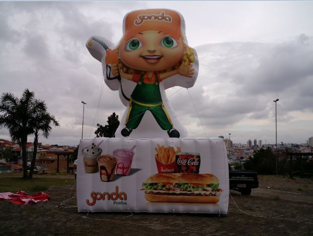 Boneco Inflável para Propaganda | 3D Mídia Balões (11) 2458-8080